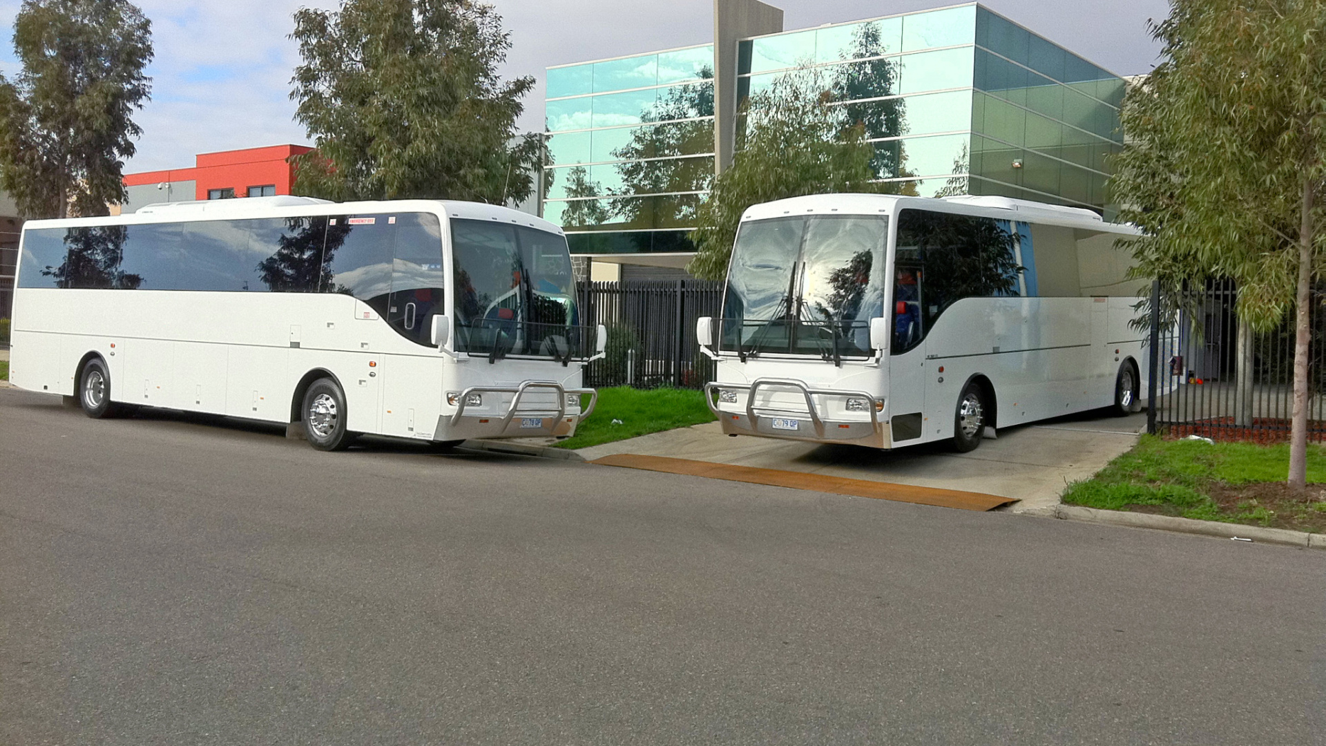 McDermott's | Large Touring Coaches